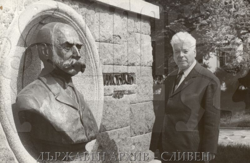 на днешния ден 125 години от рождението на сливенския скулптор стефан